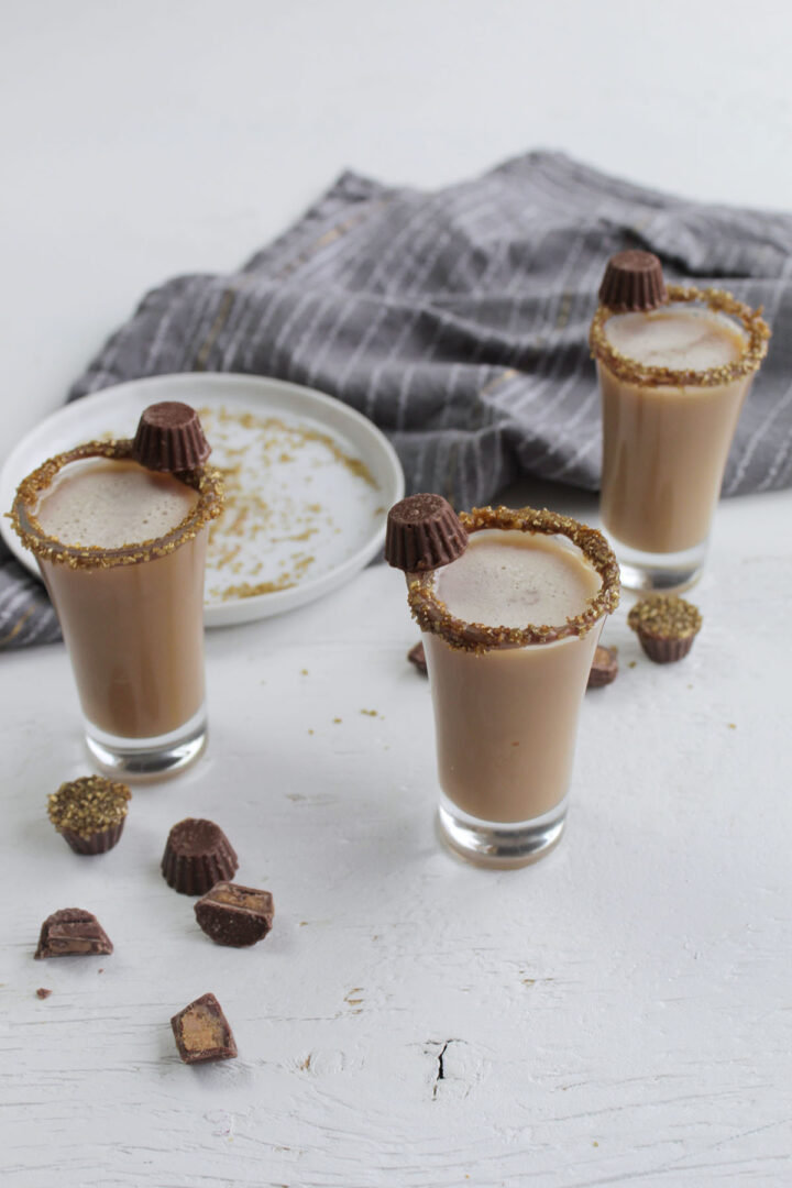 3 Ingredient Skrewball Whiskey Peanut Butter Cup Shots - Homebody Eats