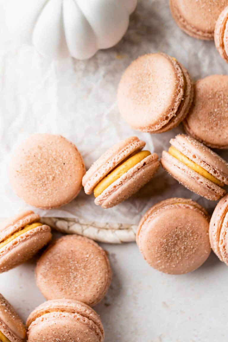 How To Decorate Macarons (13 Easy Ideas) - Homebody Eats