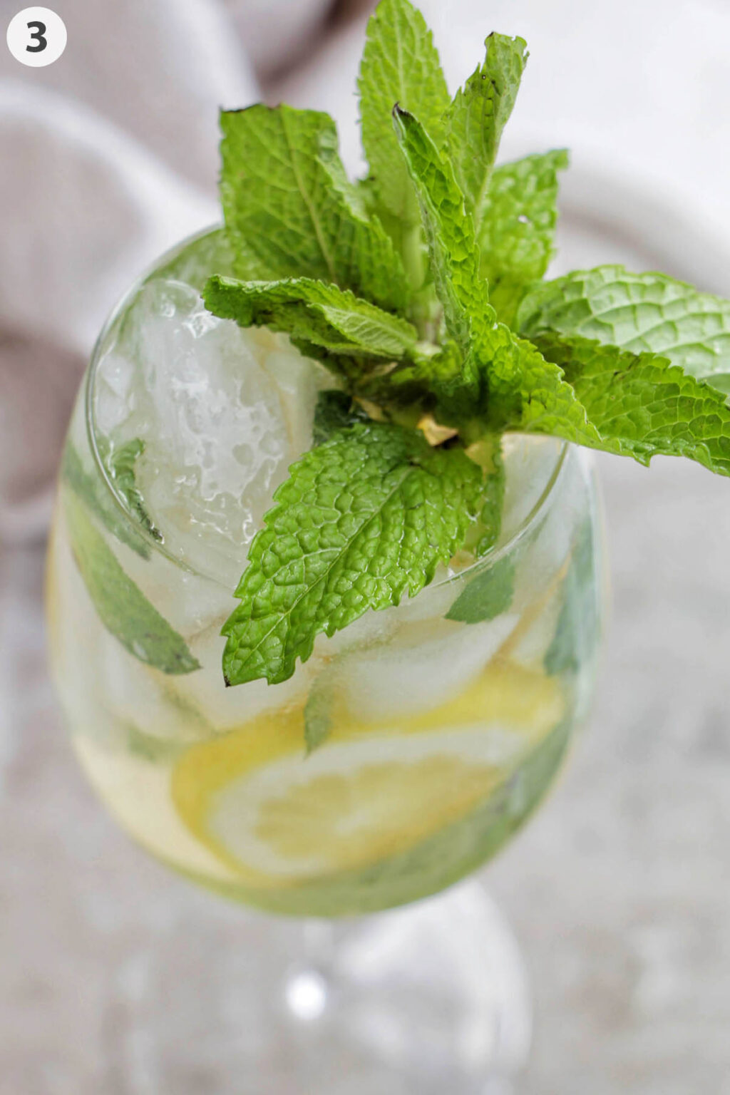 Italian Hugo Spritz (5 Ingredients) - Homebody Eats