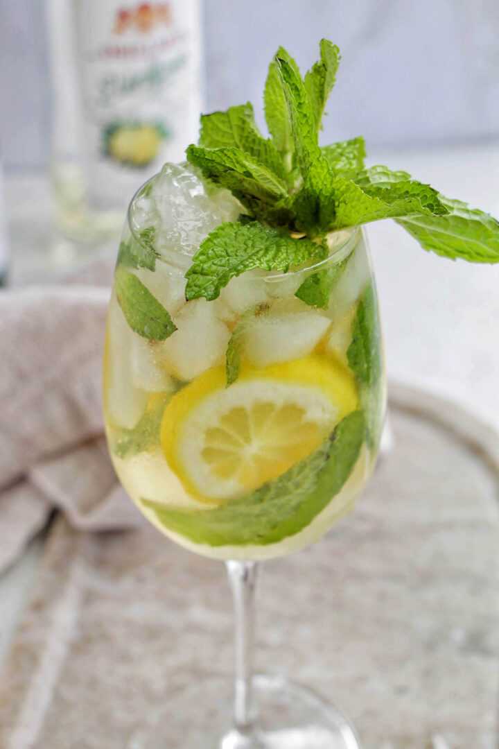 Italian Hugo Spritz (5 Ingredients) - Homebody Eats