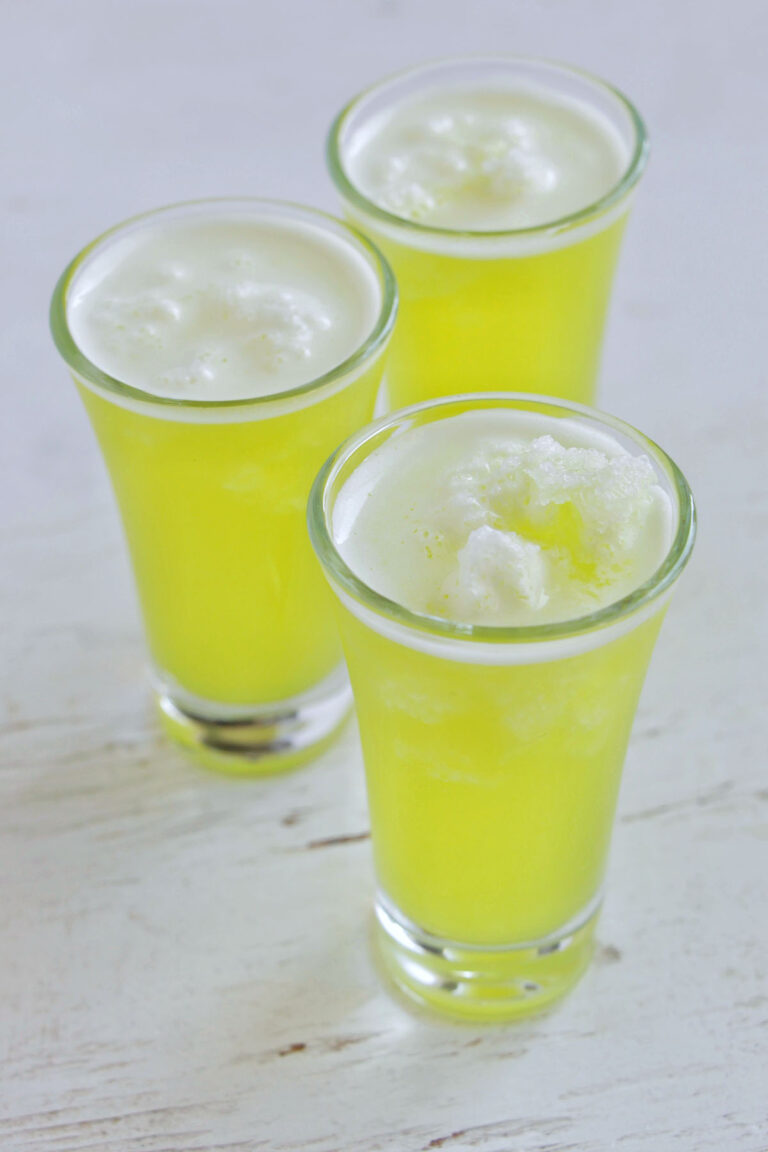 20+ Green Shots and Shooter Recipes - Homebody Eats
