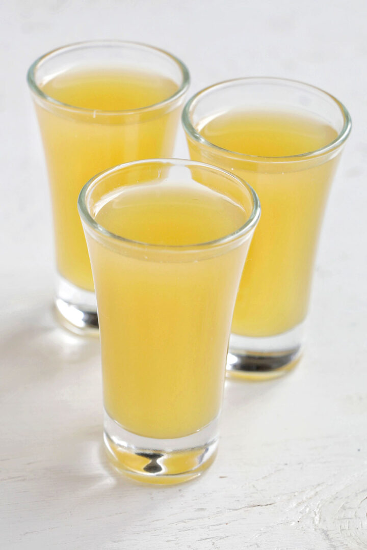 25+ Yellow Colored Shots and Shooter Recipes - Homebody Eats