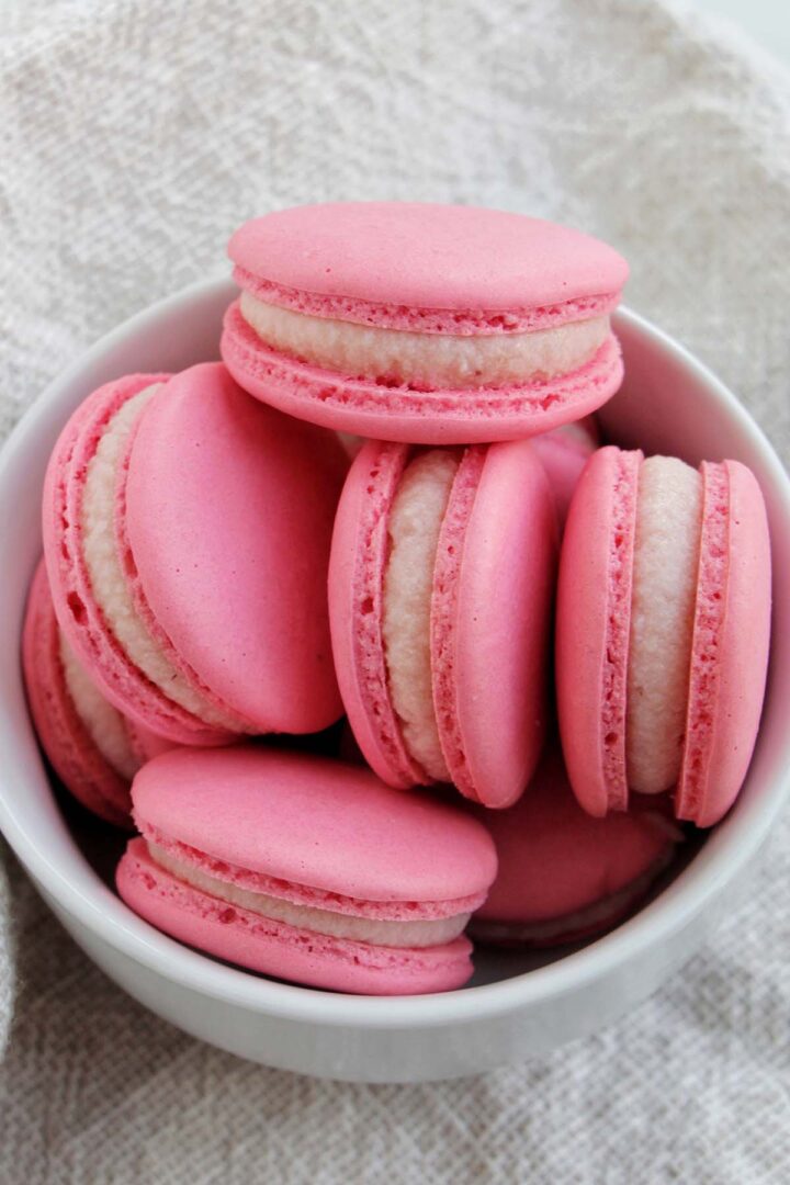 20 Spring Macaron Recipes - Homebody Eats
