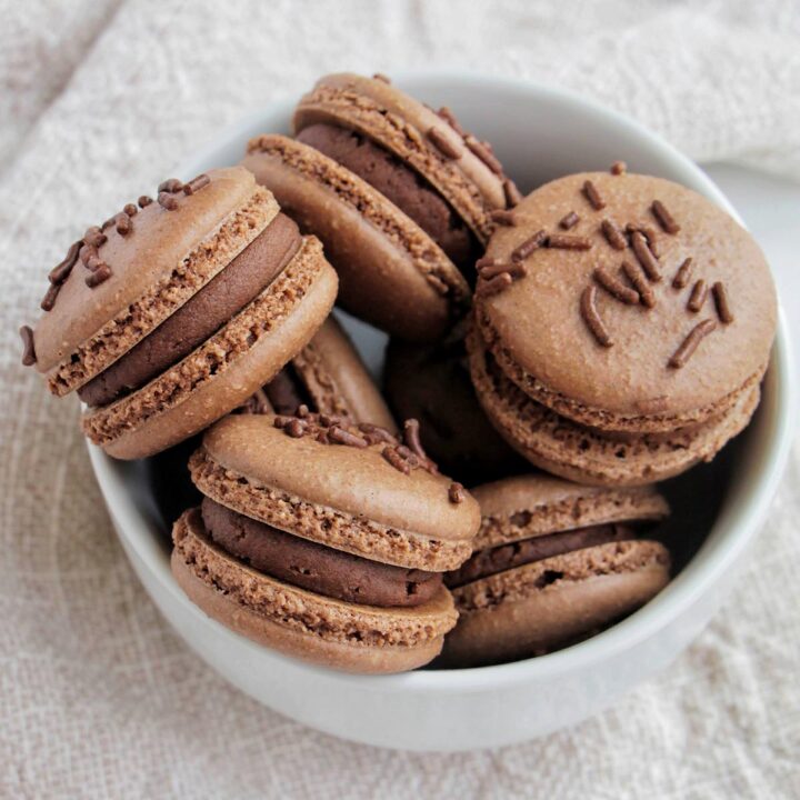 How To Flavor Macarons (28 Easy Ideas) - Homebody Eats