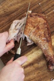 How To Cook A Turkey For Beginners - Homebody Eats