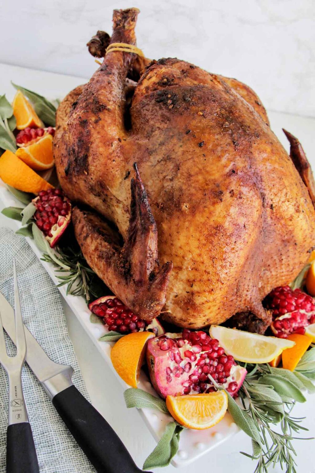 How To Cook A Turkey For Beginners - Homebody Eats