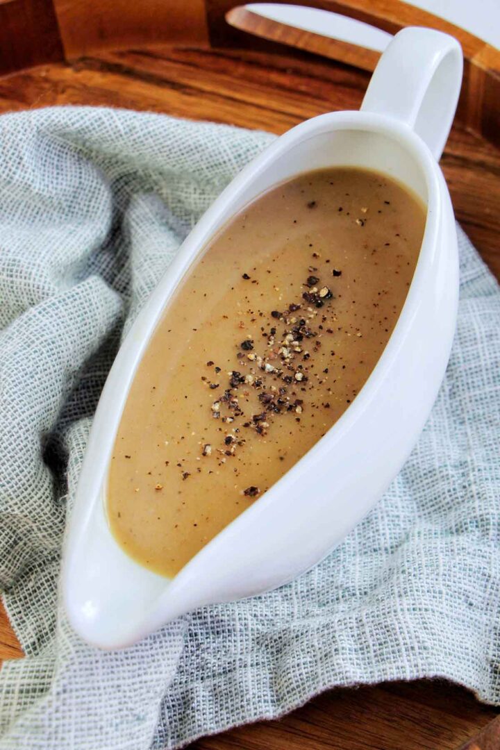 Homemade Gravy With Turkey Drippings - Homebody Eats